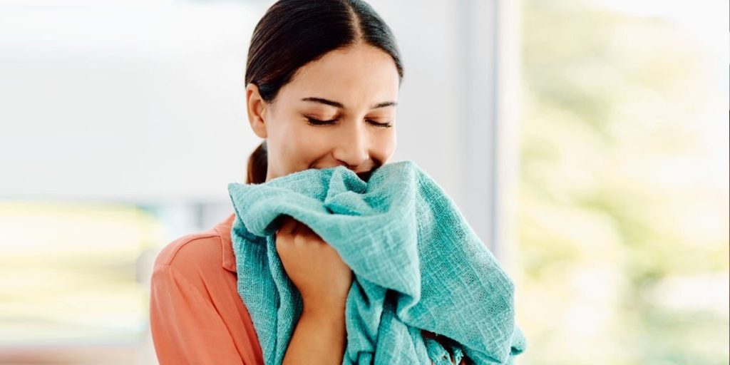 Proven Ways to Make Your Laundry Smell Good | NimNim